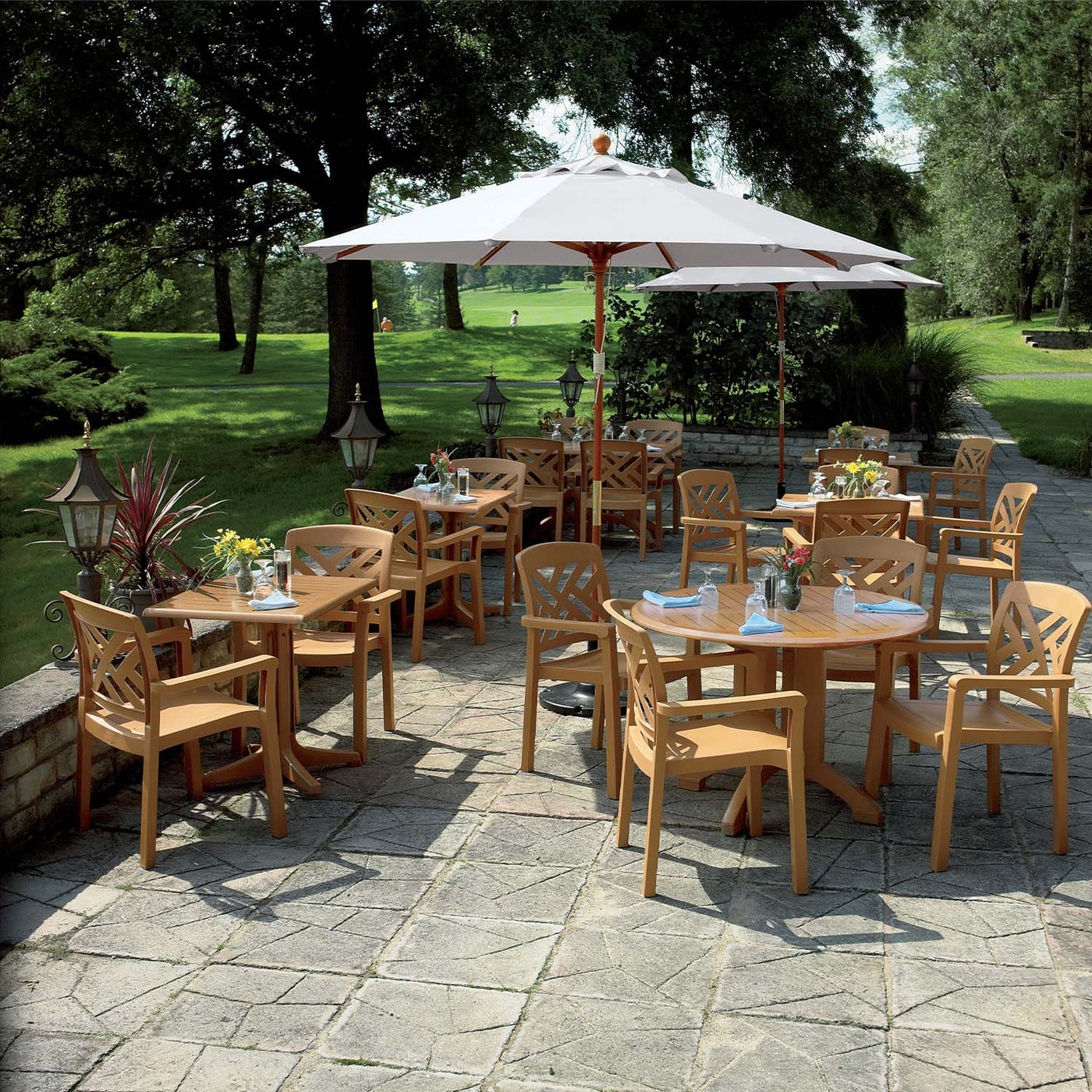 Atlanta 42" Round Table